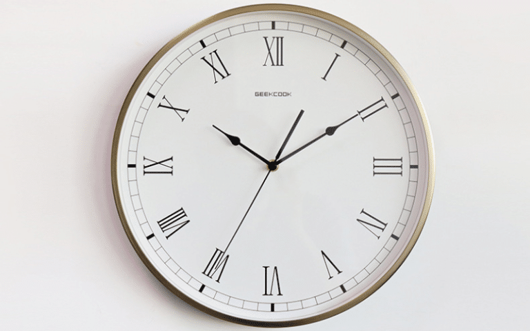 Đồng Hồ Treo Tường Kim Trôi – Đồng Hồ Sang Trọng Chuẩn Âu